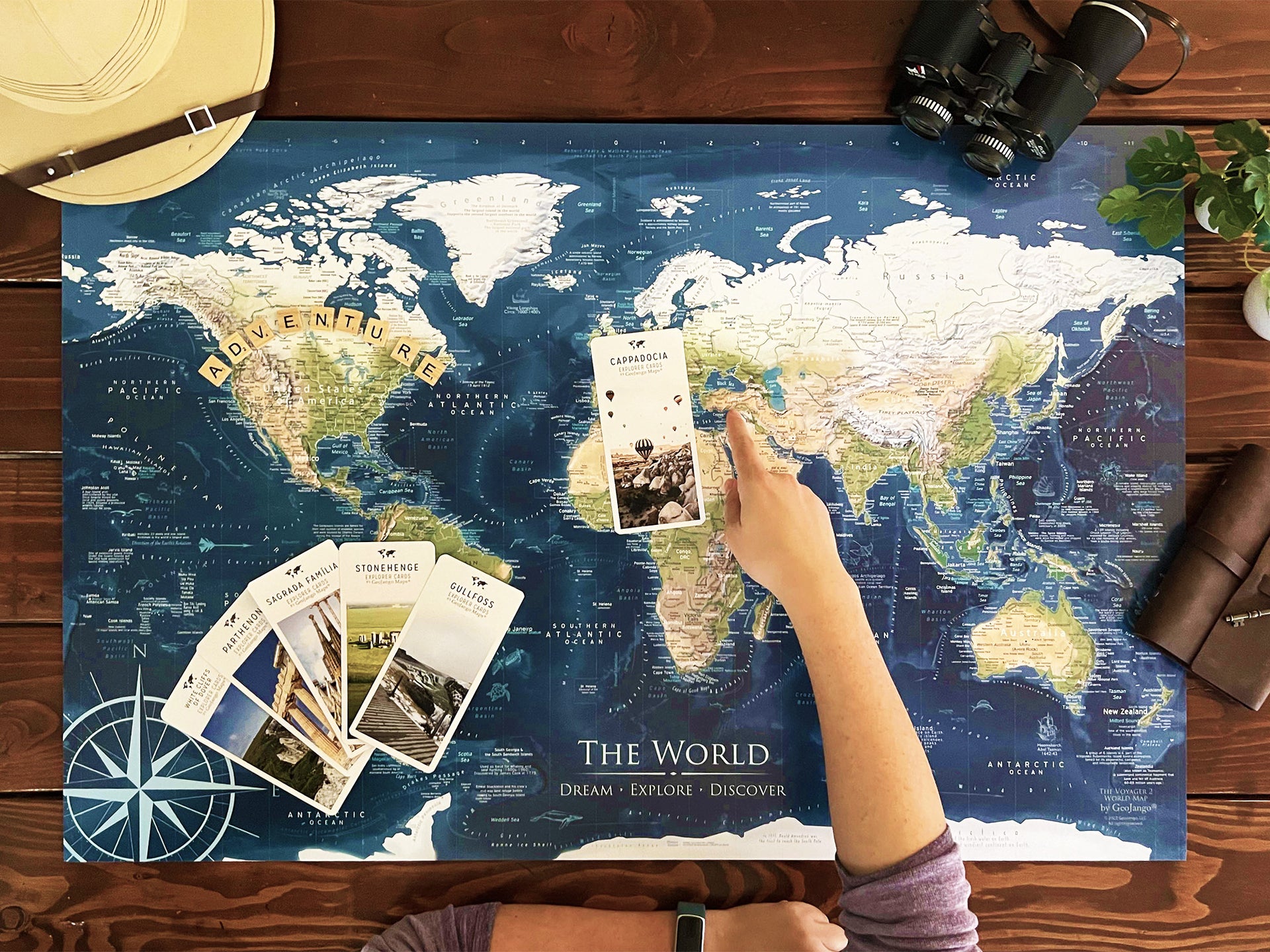 Voyager Push Pin Map of the World Labeled for Exploration | GeoJango ...